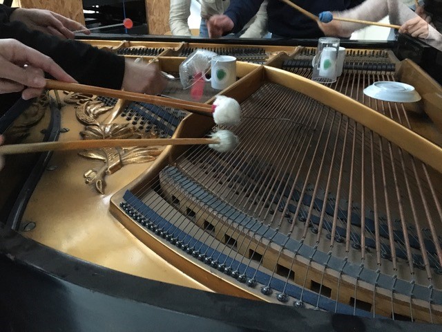 Sound-installation + live-improvisation from the seminar "Experimenting ...